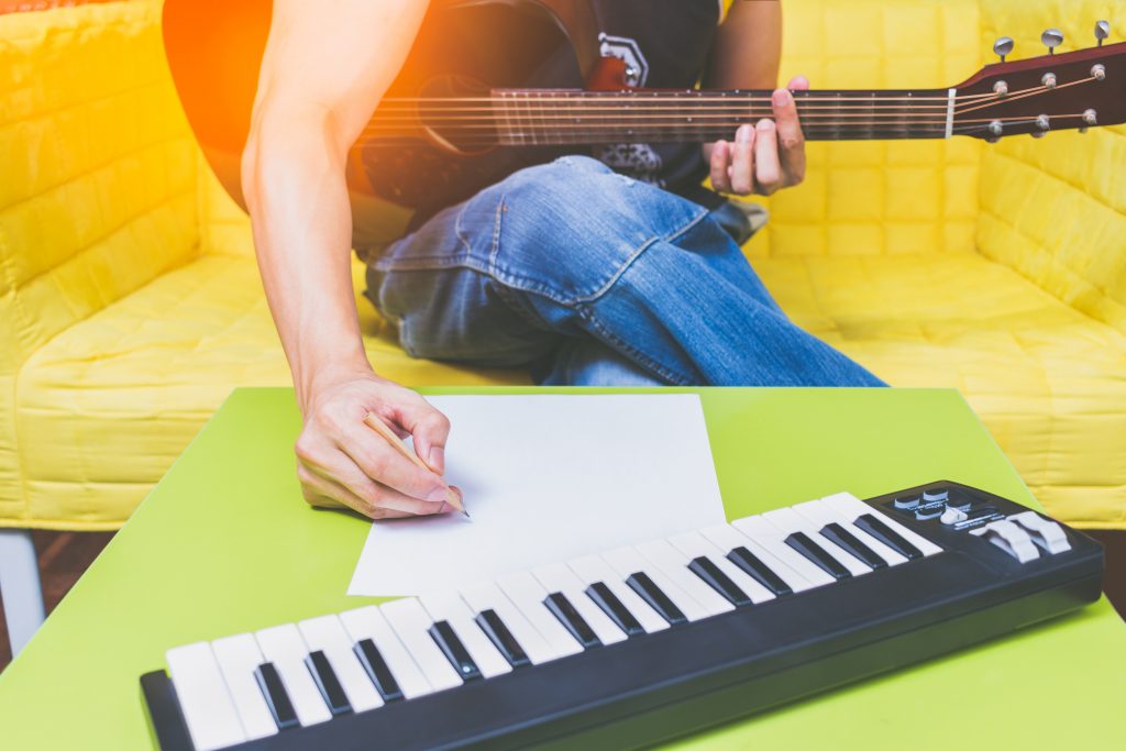 8 Tips For Writing Kickass Songs - Cari Cole Voice & Music Co.