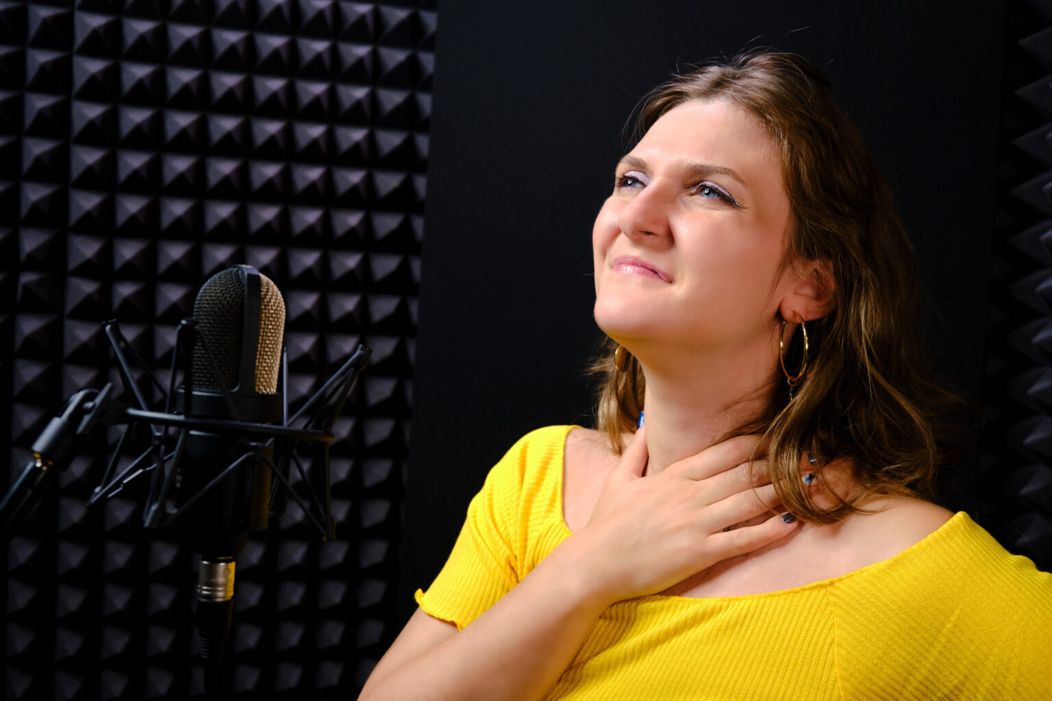 5 Secrets to Stop Your Voice From Breaking Up or Cracking in Performance